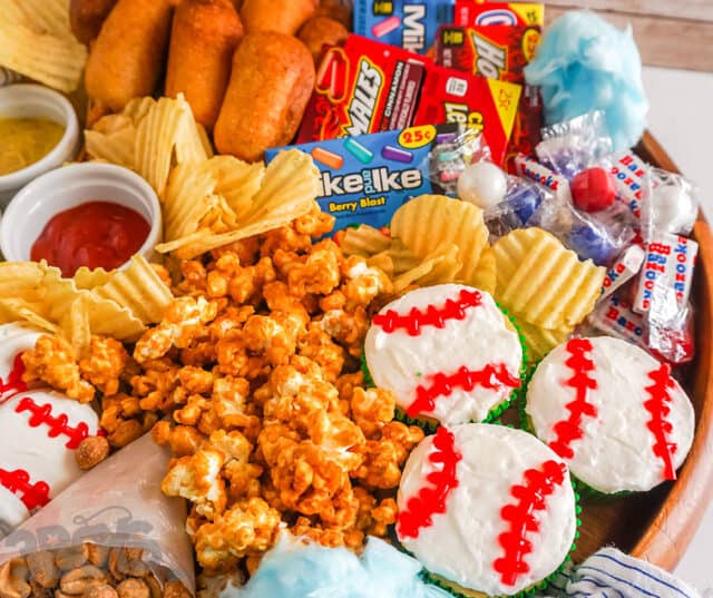 19 Unique Charcuterie Board Ideas That aren't Meat and Cheese | Party ...