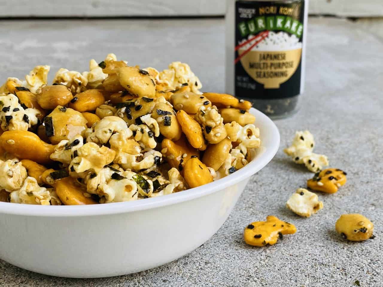 18 Savory Popcorn Recipes | Party Food Favorites