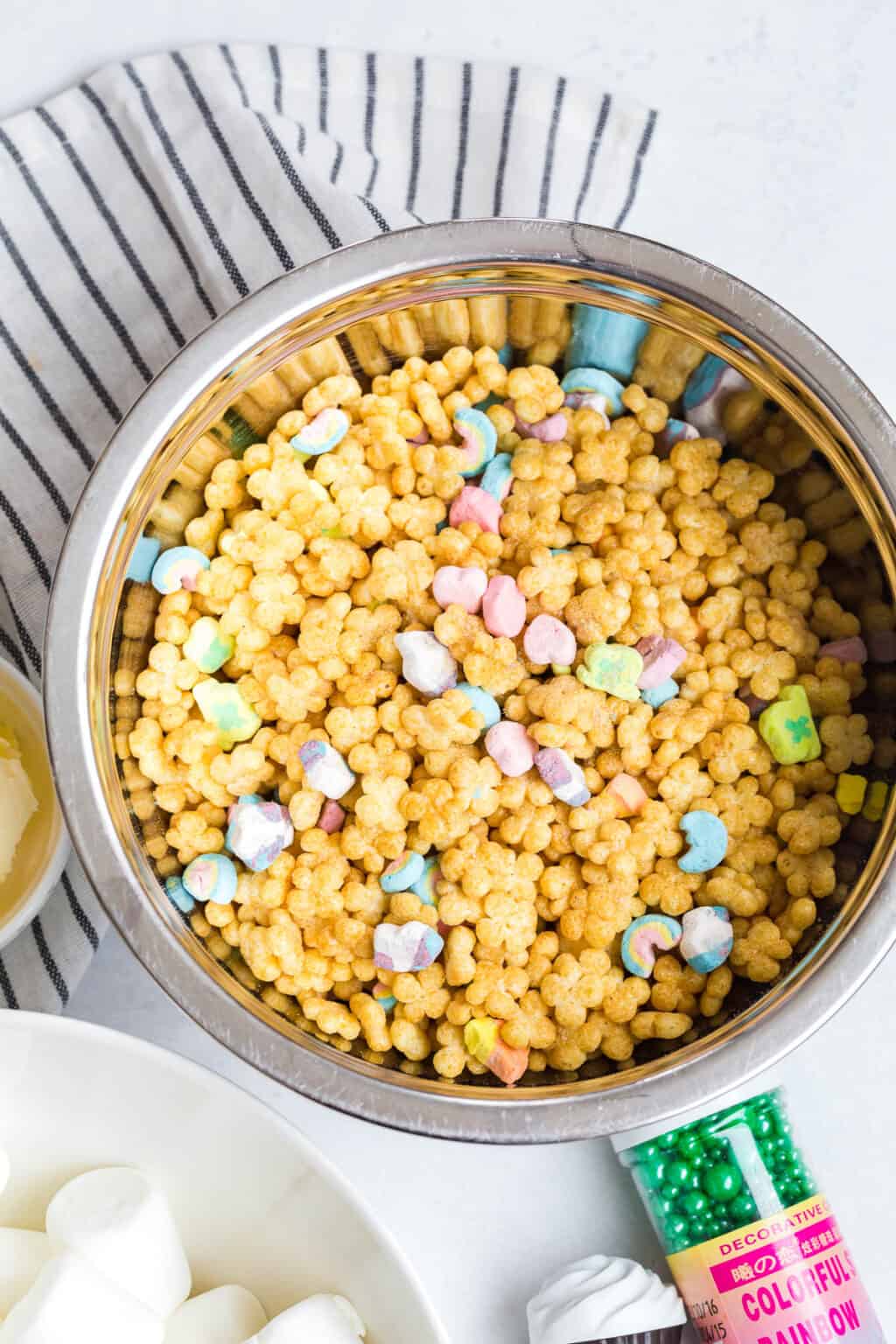 Lucky Charms Treats (Super Easy Recipe) | Party Food Favorites