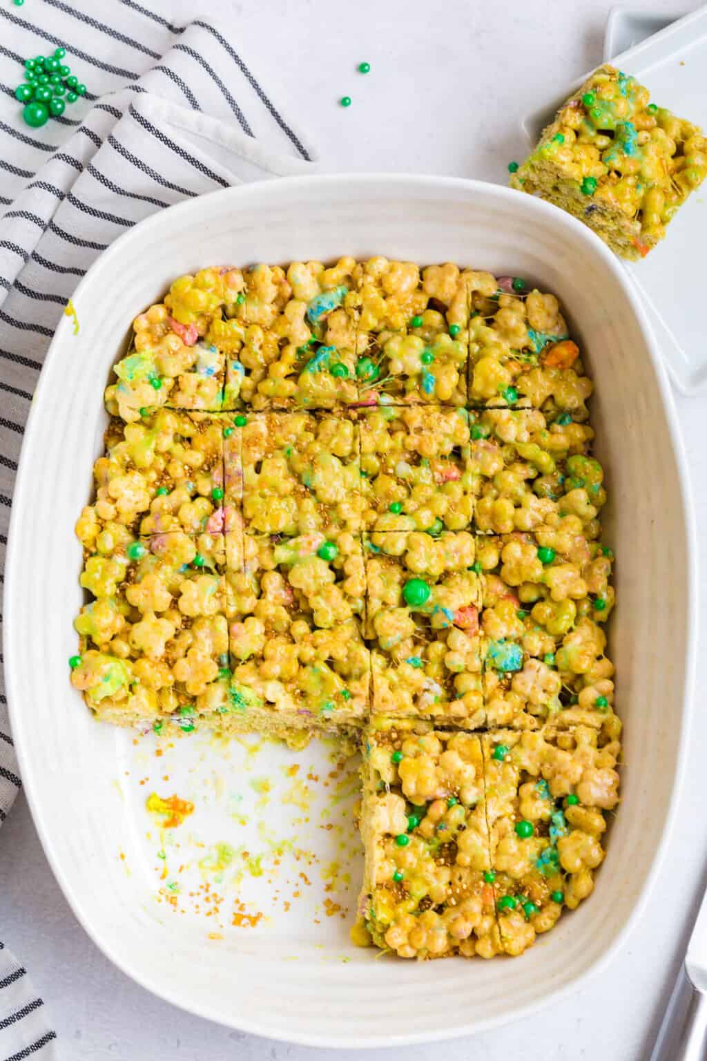 Lucky Charms Treats (Super Easy Recipe) | Party Food Favorites