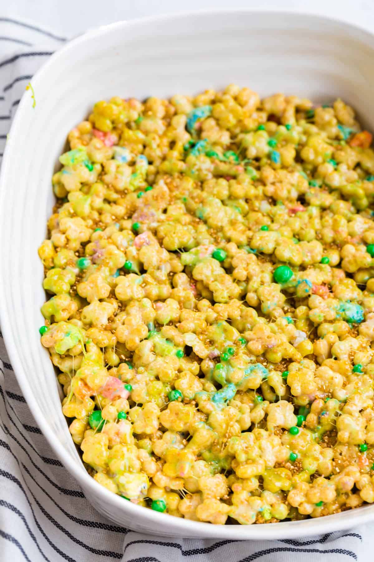 Lucky Charms Treats (Super Easy Recipe) | Party Food Favorites